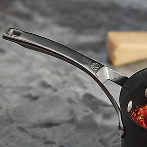 Calphalon Signature Hard-Anodized Nonstick 2-Quart Sauce Pan with Cover, 2 QT