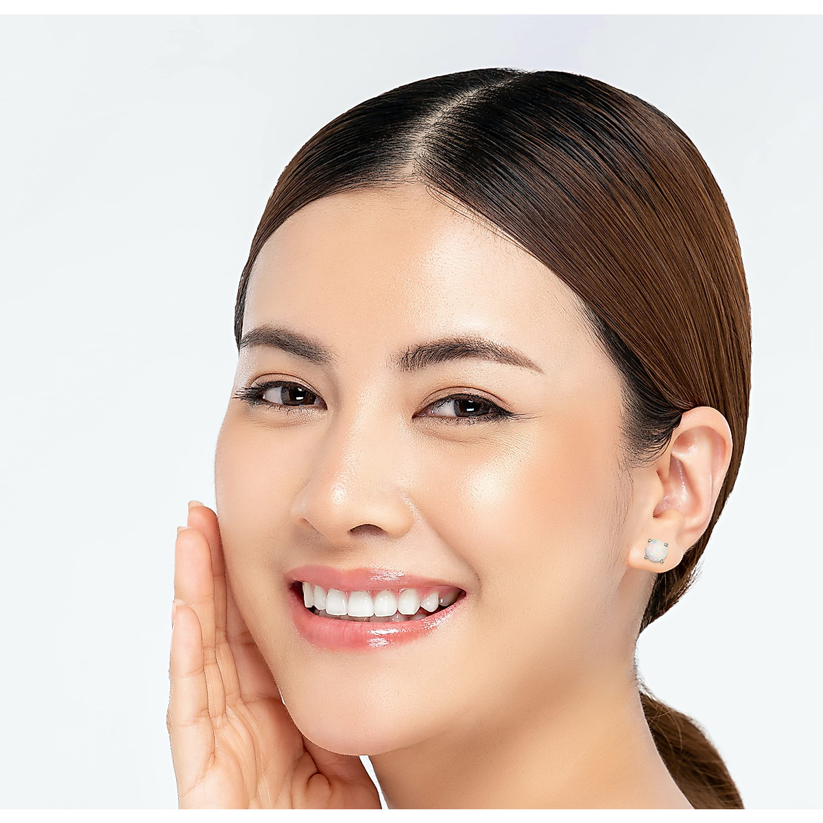 Minkaa Daisy Opal Stud Earrings 6mm Round Sterling Silver - October Birthstone - Skin-Friendly Unisex Opal Earrings Studs - Earrings for Women & Men - 4 Prong Setting Gem Earrings, Gold - Opal