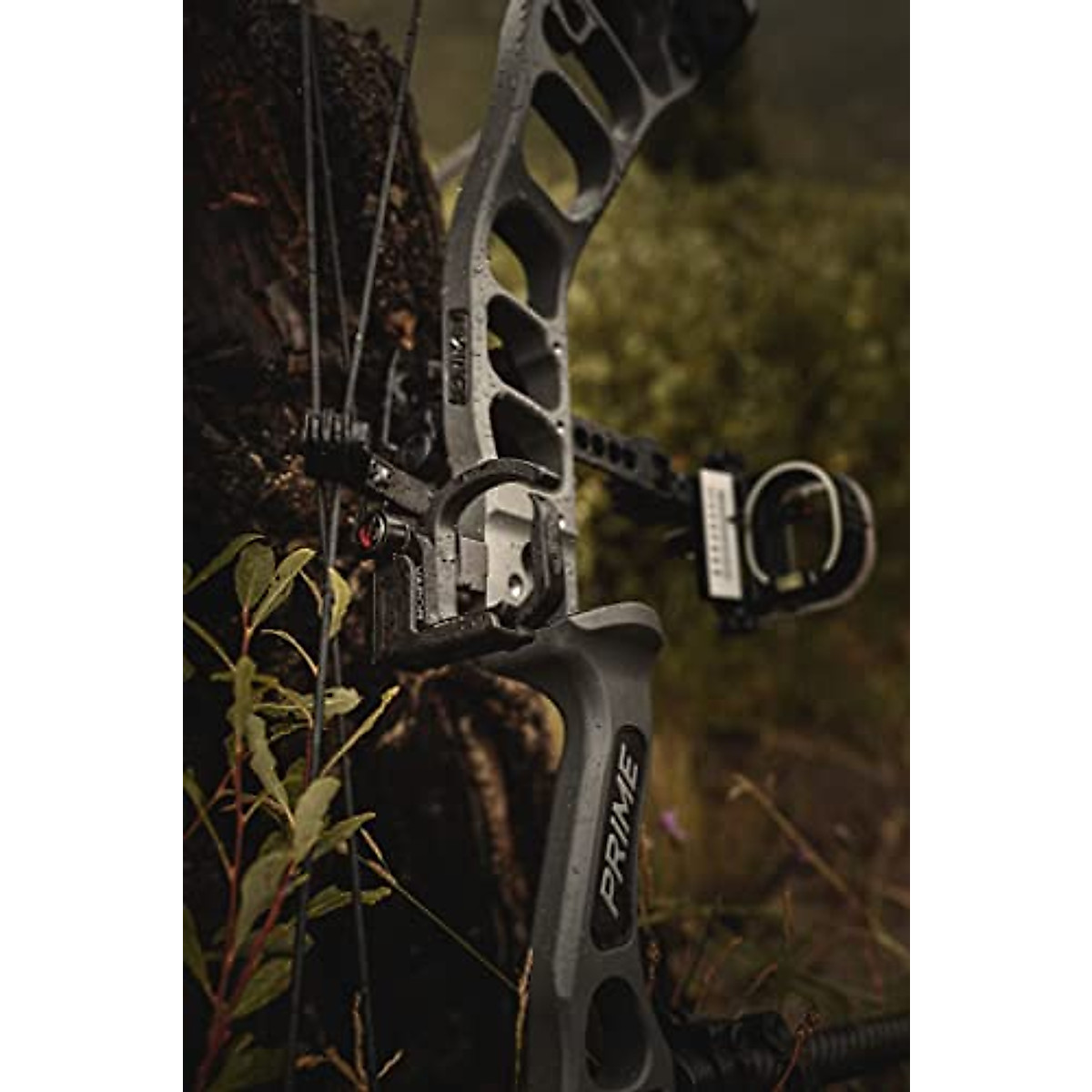 Vapor Trail Archery Gen 7 Arrow Rest, Right Hand, Hoyt Bracket, Black Cage