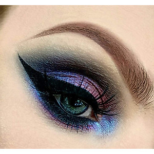 Concrete Minerals Eyeshadow, Longer-Lasting With No Creasing, 100% Vegan and Cruelty Free, Loose Mineral Powder, Handmade in USA (Black Magic)