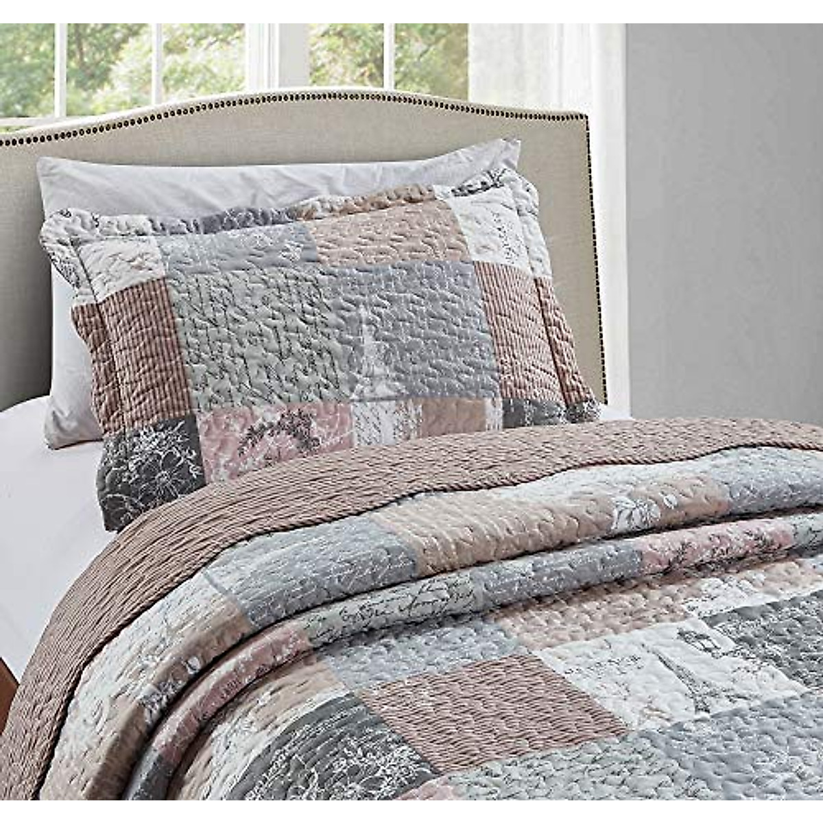 Brilliant Sunshine Latte Grey Paris and Toile Floral Patchwork, 2-Piece Quilt Set with 1 Sham, Reversible Bedspread, Soft Lightweight Coverlet, All-Season, Twin, Latte Grey