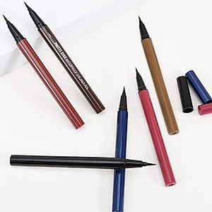 Boobeen Liquid Eyeliner Pen, Matte Eye Liner with Precision Tip, Long Lasting Eyeliner Pencil for Bold Eye Makeup, Glides on Smoothly