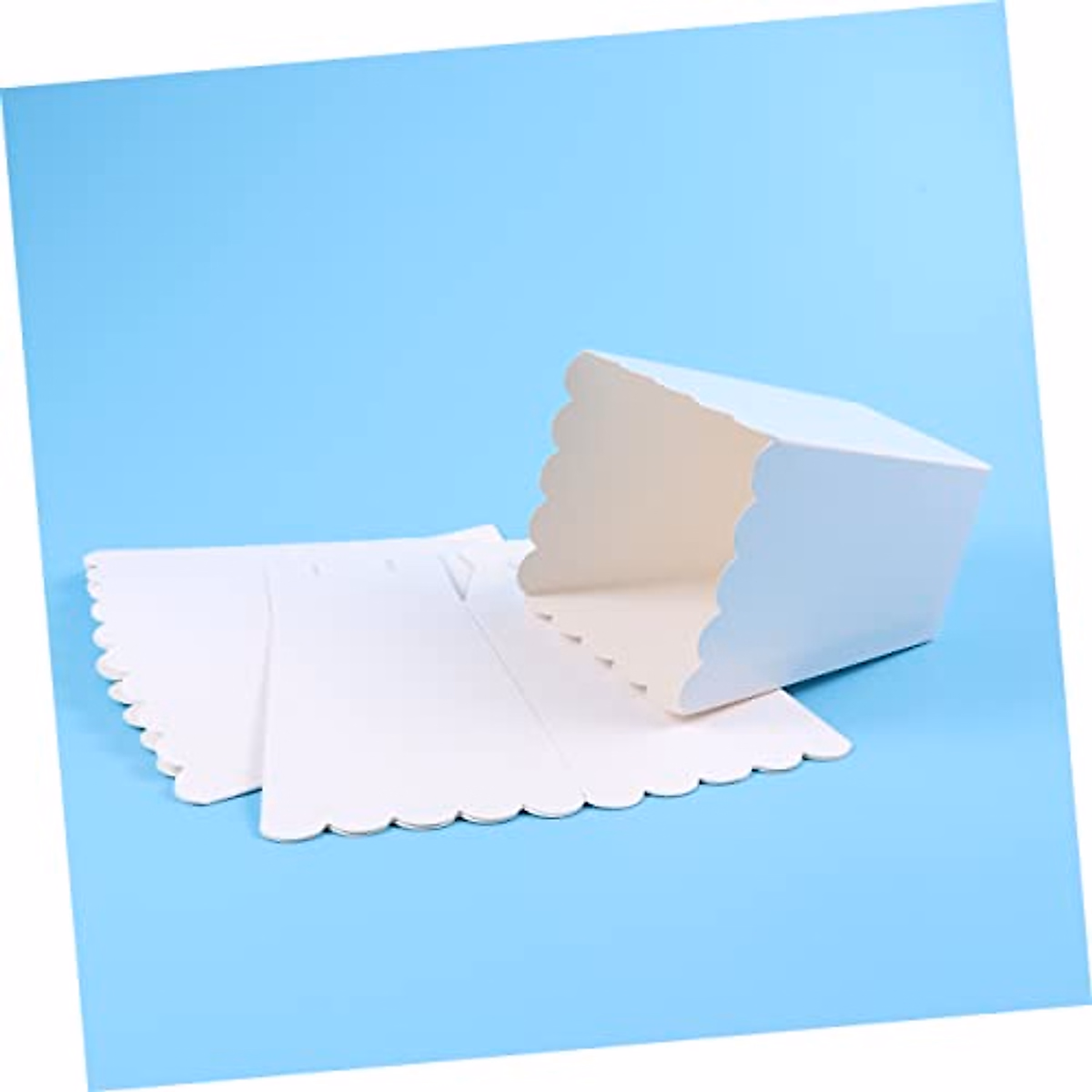 UPKOCH 50PCS Popcorn Box Disposable Snack Cups Paper Serving Holder Candy Popcorn Party Candy cartons Paper Food Basket Snack Containers Popcorn tub White Candy Box European and American