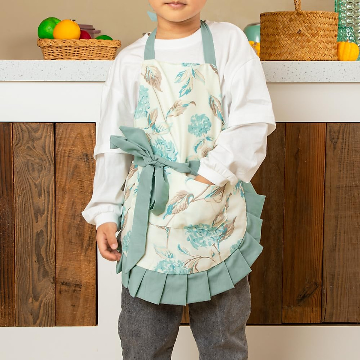 NEOVIVA Kitchen Apron for Kids with Pockets in Daily Play Kitchen, Double-layered Toddler Girls Apron for Cooking, Baking and Gardening, Style Kathy, Floral Hydrangea Clear Aqua