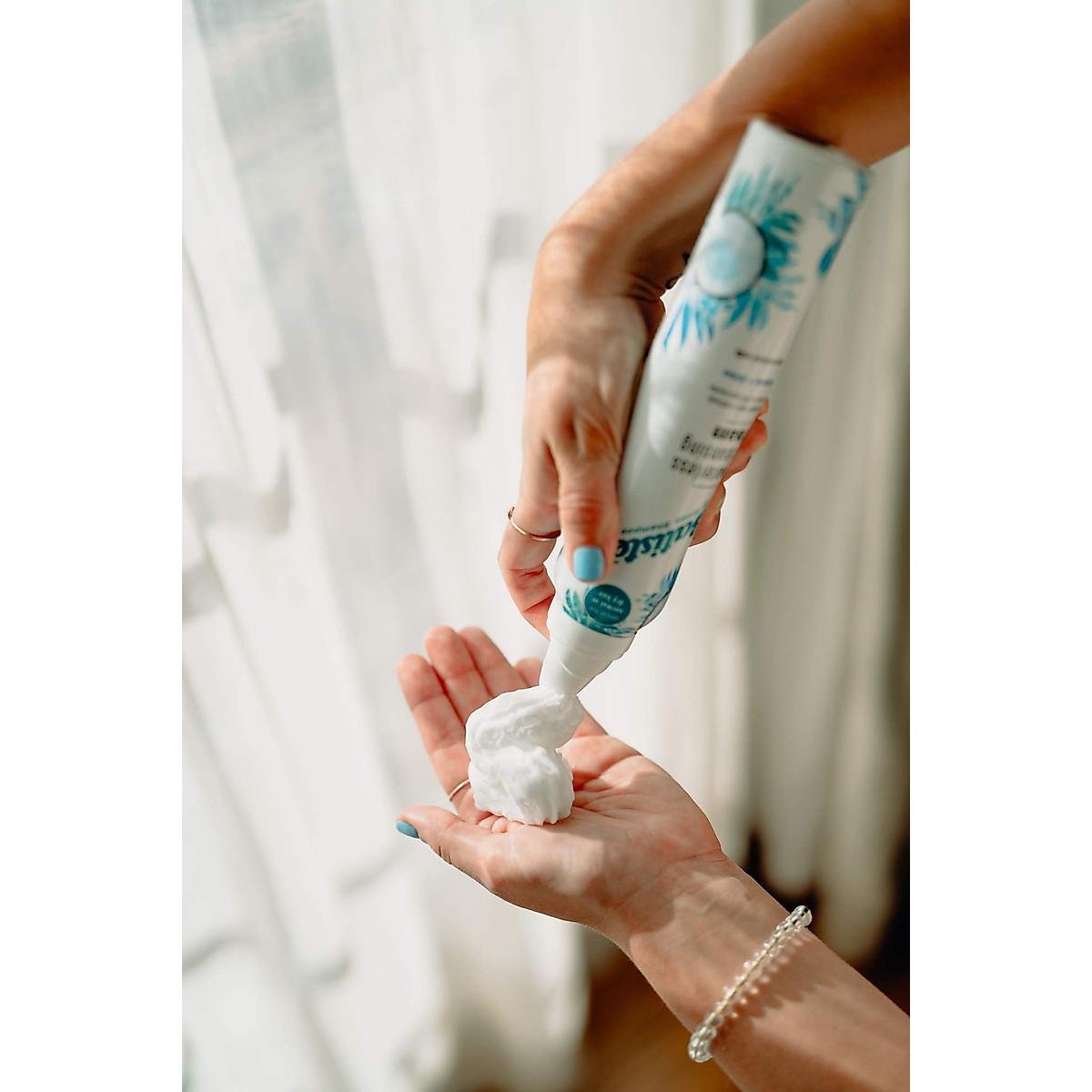 Batiste Waterless Cleansing Foam Cleanse and Smooth with Hibiscus Root, 3.60 OZ