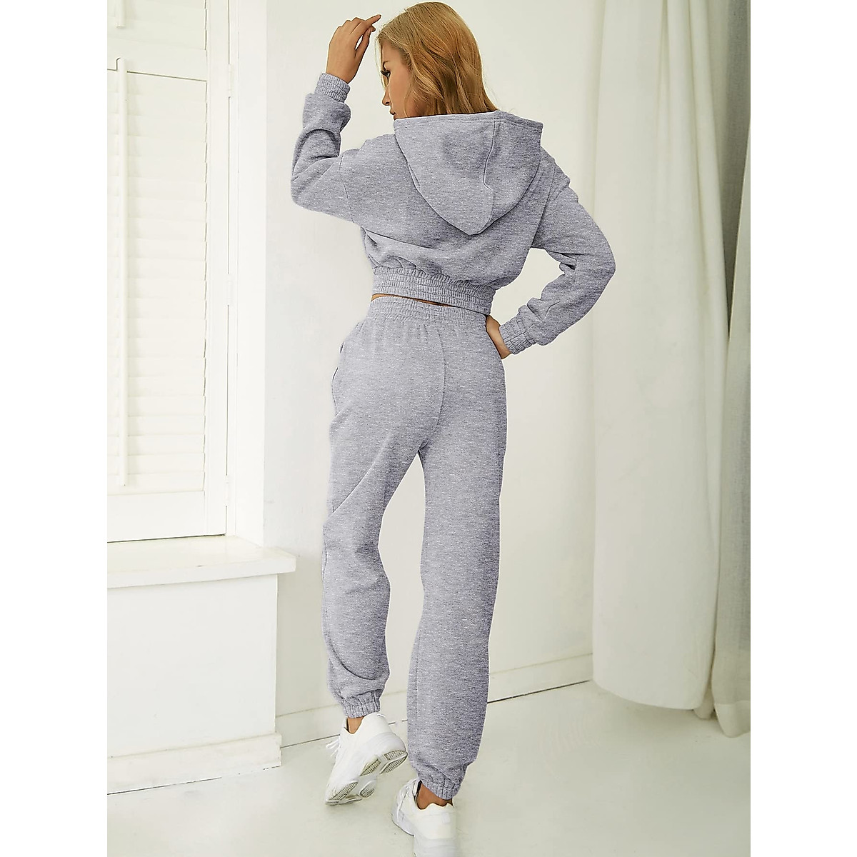MakeMeChic Women's Sweatsuits 2 Piece Outfits Cropped Hoodie Pullover Top and Jogger Sweatpants Set Light Grey S
