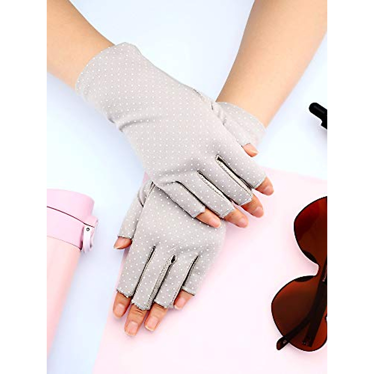 Maxdot 2 Pairs Sunblock Gloves Non Slip UV Protection Driving Gloves Summer Outdoor Gloves for Women and Girls (Gray and Khaki,Fingerless Style)