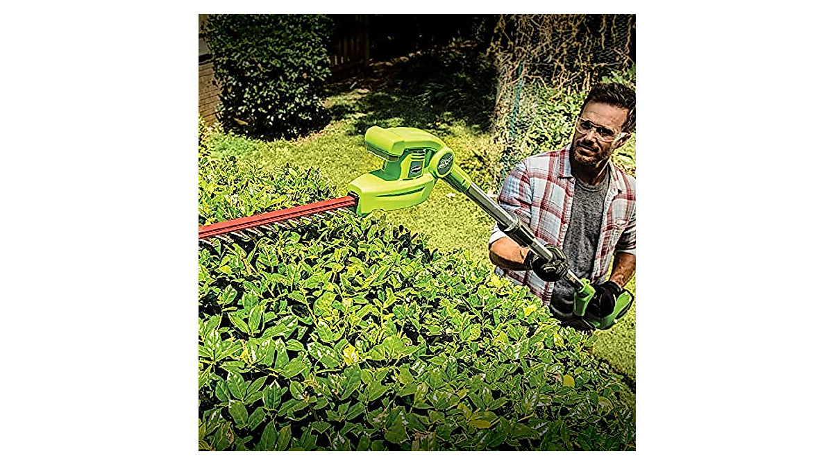 Greenworks 40V Cordless Pole Saw & Hedge Trimmer | Eco-Friendly Power