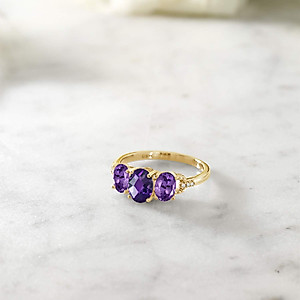 Gem Stone King 10K Yellow Gold Oval Checkerboard Purple Amethyst and Diamond Engagement Ring For Women (1.67 Cttw, Gemstone Birthstone, Available In Size 5, 6, 7, 8, 9)