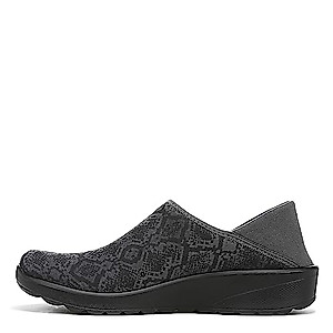 BZees Womens Getaway Slip-On Sneaker Grey Snake Print 6.5 M