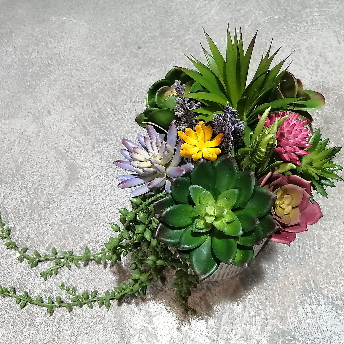 Gardlike 16 Pcs Artificial Succulents Plants Unpotted Fake Plants for Home Garden Office Table Wall DIY Decoration