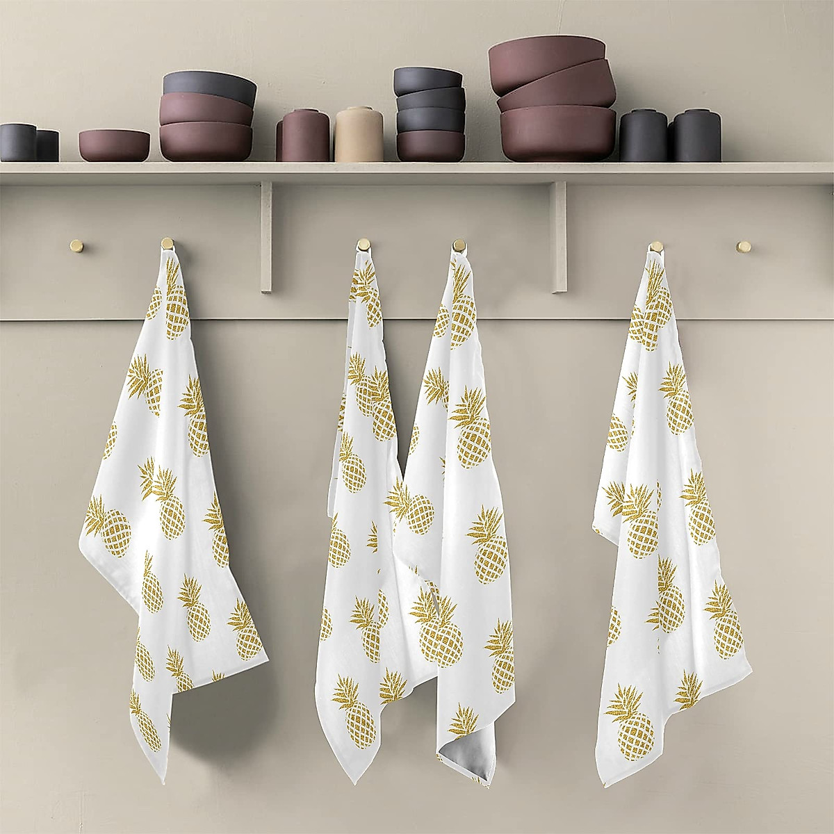 ALAZA Gold Pineapple on White Kitchen Towels Dish Bar Tea Towel Dishcloths 1 Pack Super Absorbent Soft 18 x 28 inches