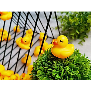SOHAPY 100Pcs Mini Yellow Rubber Ducks Tiny Baby Shower Rubber Ducks, Squeak Fun Baby Yellow Rubber Bath Toy Float Fun Decorations for Shower Birthday Party Favors Cupcake Carnival Game Gift (100Pcs)