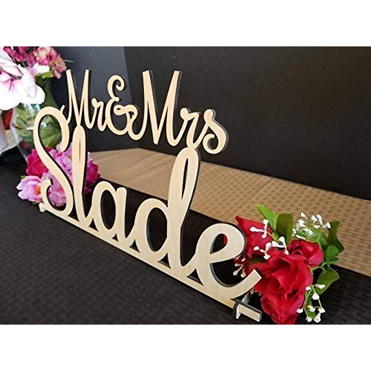 Mr & Mrs Sign - Custom Wedding Name sign - Script Surname - Personalized Wedding Sign - Sweetheart table - ROCH FONT