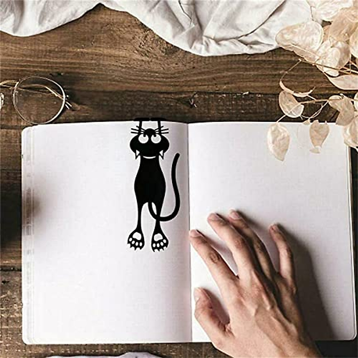 SUNYOVIME Cutout Black Kitten Bookmark, Reusable Plastic Bookmark, Black Cat Hanging Bookmark Durability and Convenience, for Book Lovers (6PCS)