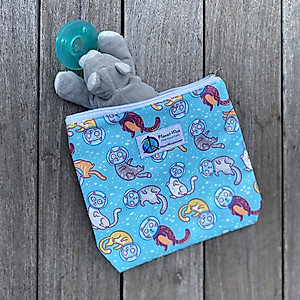 Planet Wise Reusable Sandwich Bags | Printed Zipper Snack Storage On The Go | Dishwasher Safe for Easy Cleanup | Water Resistant Mess Free Solution for Toddler Snacks | 7" x 7.5" (Black)