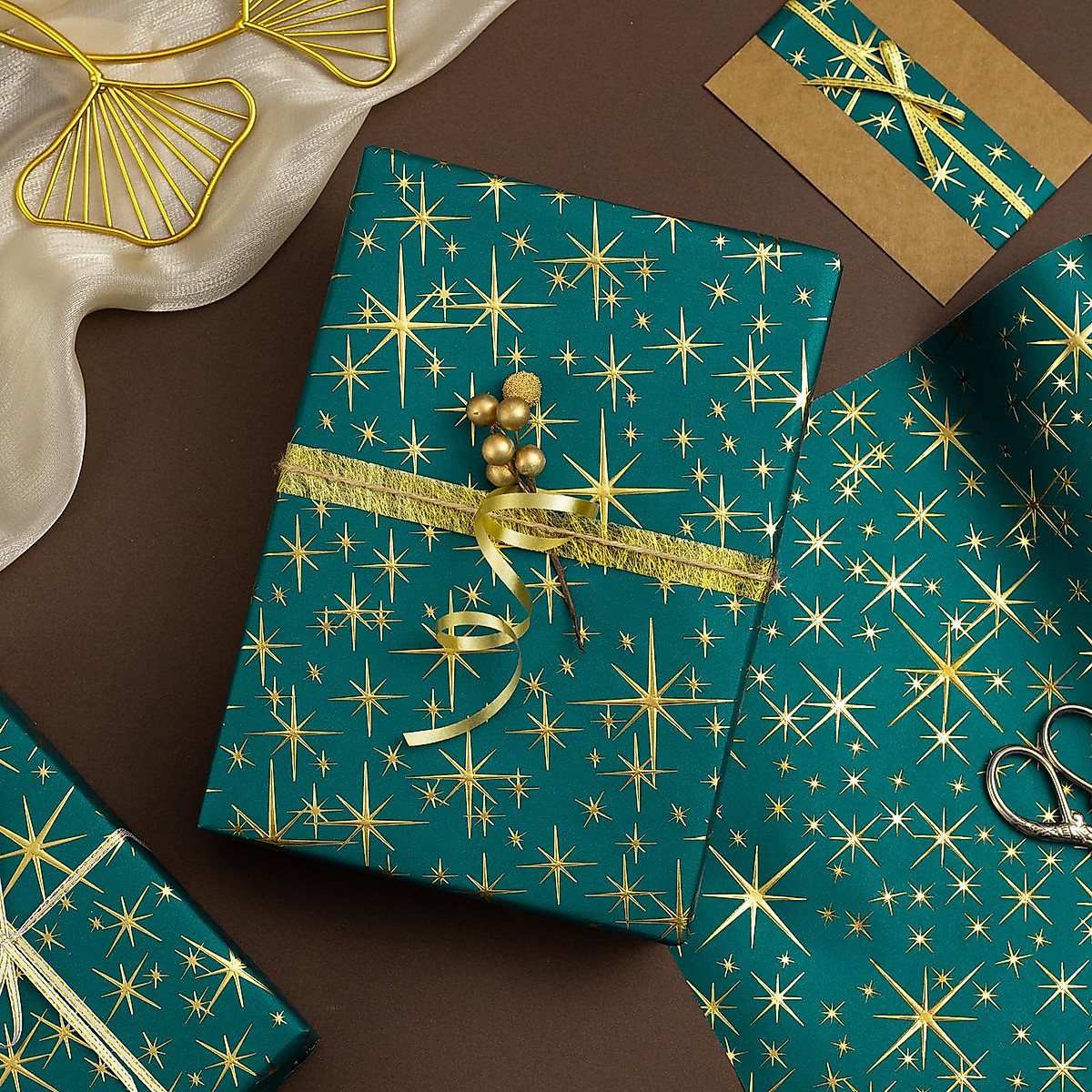 Garbendy Green Christams Wrapping Paper Roll-17inch x 32.8ft Embossing 3D Emerald Green with Gold Foil Star Design for Christmas, Birthday, Wedding, Baby Shower, Bridal Shower, Party