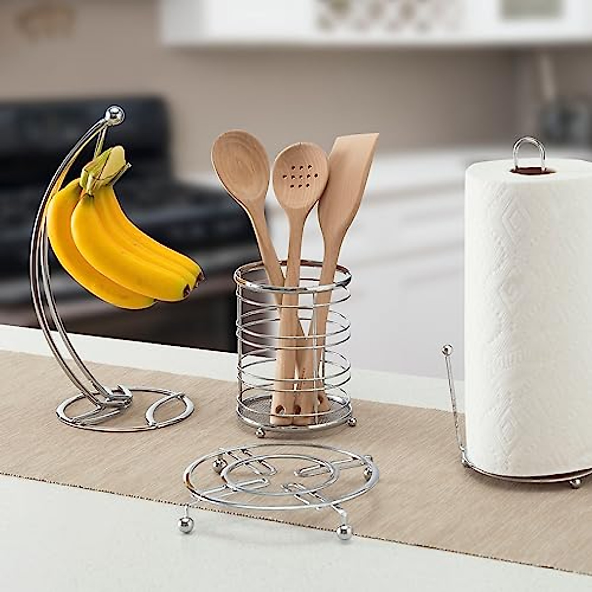 Home Basics Flat Wire Hanger Banana Tree