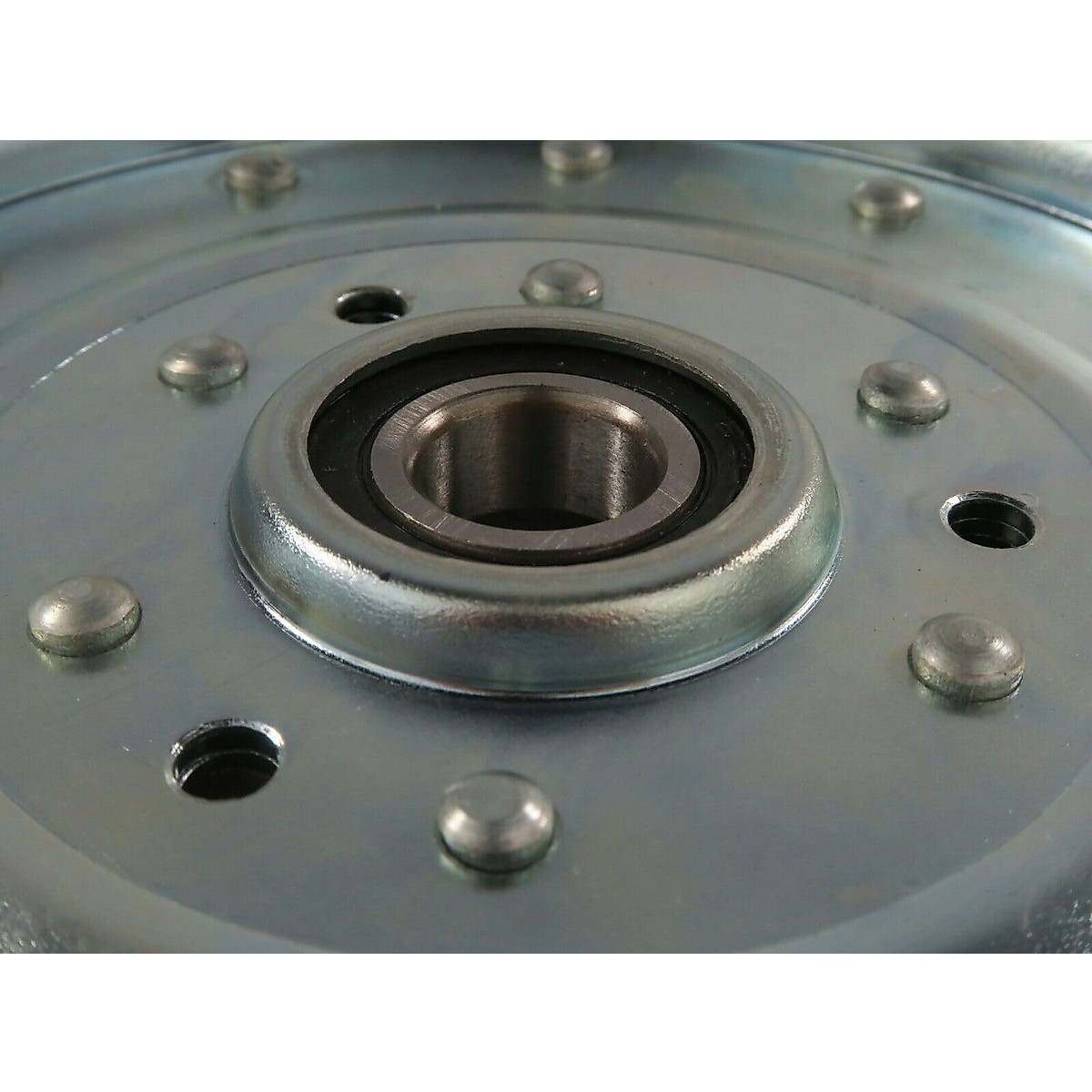 The ROP Shop Flat Idler Pulley for 2008 Toro Z Master Z500-74238CP with 60" Deck Lawn Mower