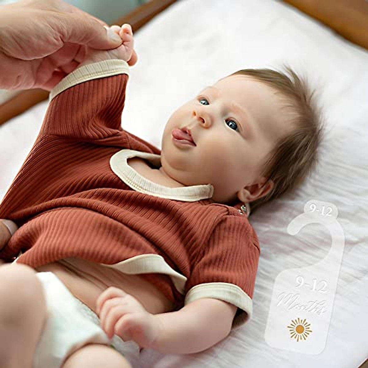 AYFFDIYI Baby Clothes Dividers,7PCS Acrylic Closet dividers Hanger separators,Baby Clothes dividers for Closet from Newborn to 24 Months,Clothes Hanging Organizers