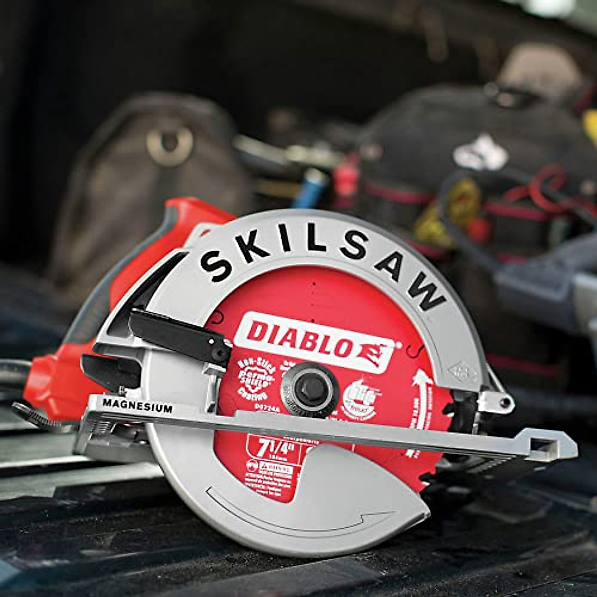 SKILSAW SPT67WM-22 Magnesium Sidewinder Circular Saw, 7-1/4-Inch