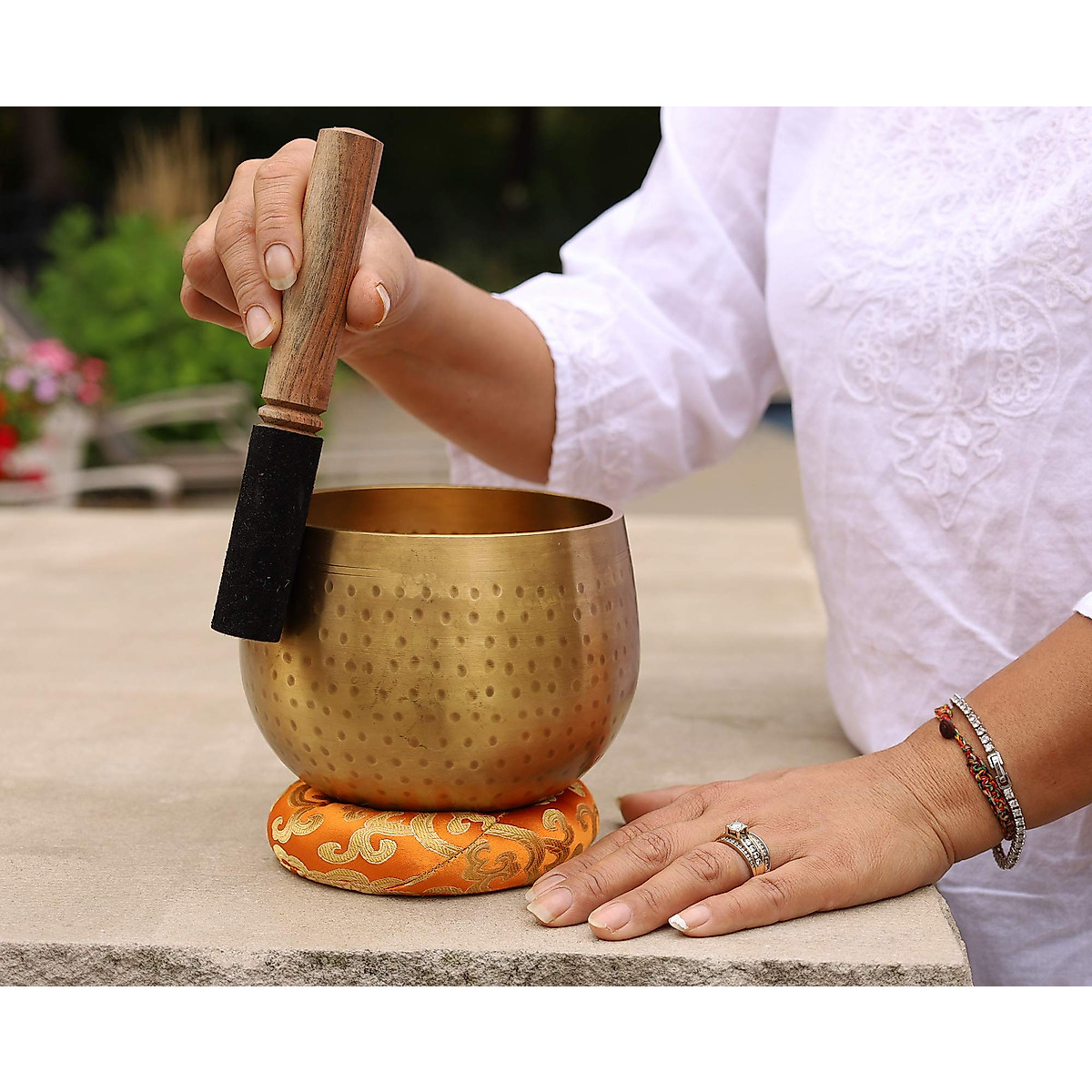 DharmaObjects Tibetan Ring Gong Meditation Singing Bowl Mallet Cushion Set (Jumbo)