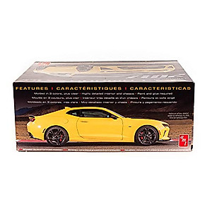 AMT 2017 Chevy Camaro SS 1LE 1:25 Scale Model Kit