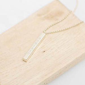 EVE'S ADDICTION Custom Engraved Gold Tone Vertical Name Bar Necklace, 16" Long Chain - Personalized Pillar Necklace - Family Necklace - Gift for Mom - Gifts for Mom