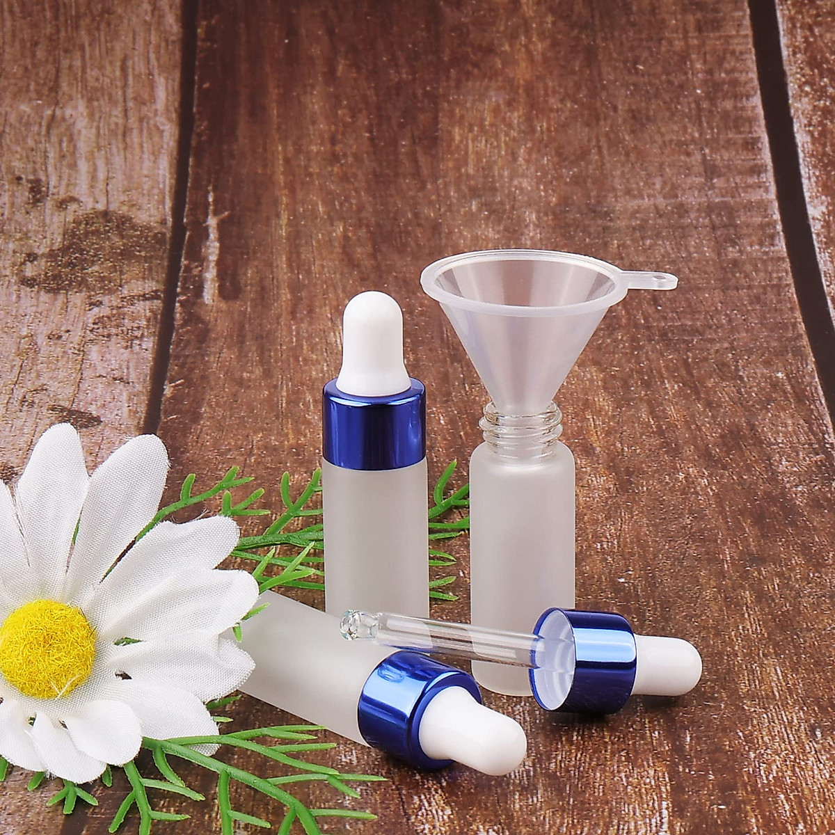 Kesell 50 Pack Dropper Bottles 5ml Frosted Glass Sample Bottles Refillable Essential Oil Dropper Bottle Perfume Cosmetic Liquid Sample Bottle with 3 Funnels, Blue Cap