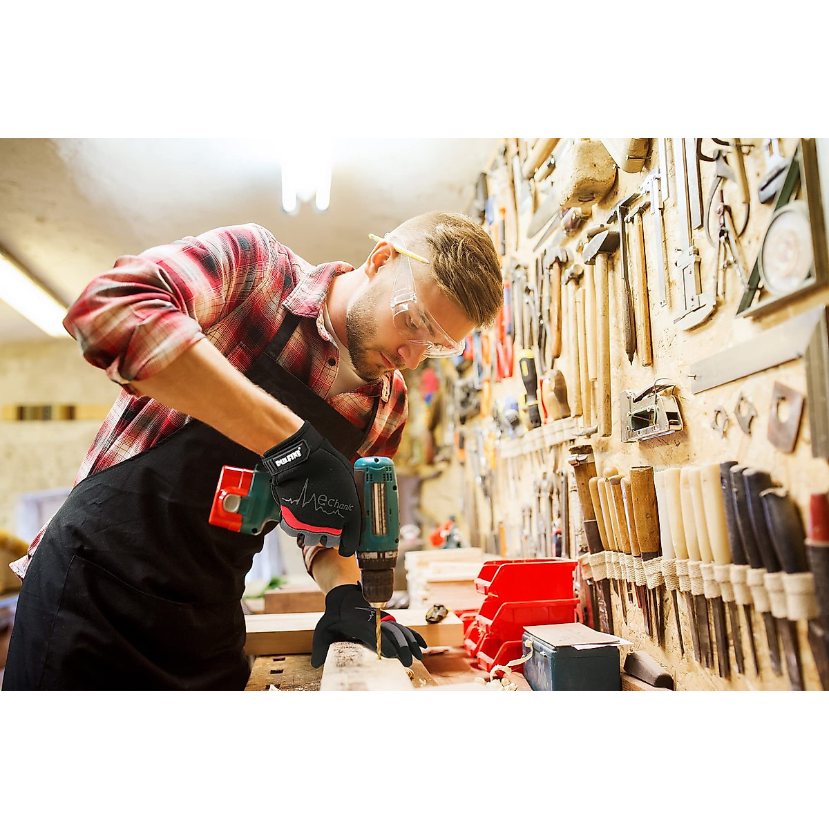 DULFINE Flex Grip Mechanic Work Gloves for Men,Black and Red Utility Safety Working Gloves Touch Screen,Excellent Grip,Ideal for Working on Cars and Outdoor Jobs(Medium)