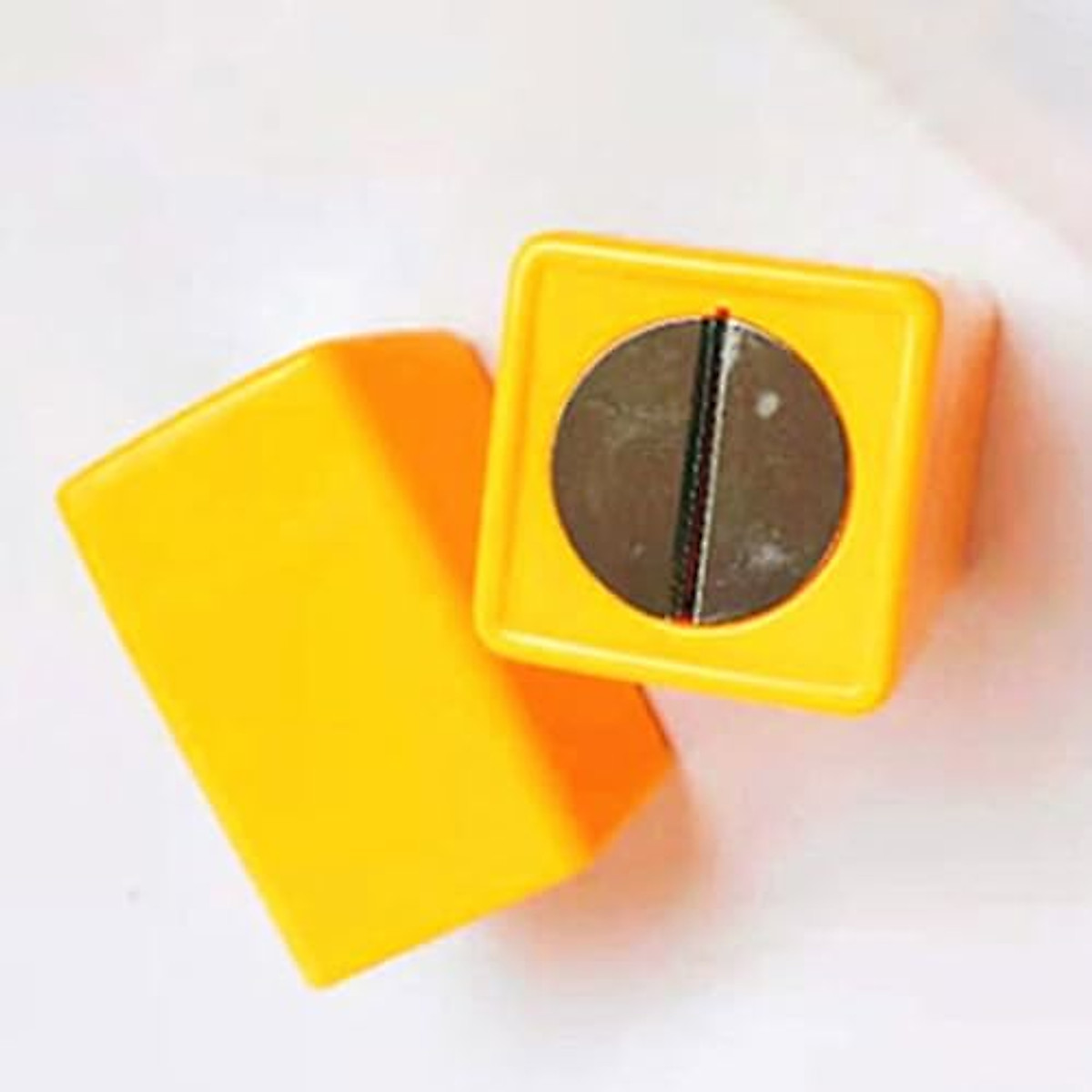 ORFOFE 3pcs Boxes Razor Blade Disposal Container Razor Blade Scraper Abs Yellow Blades Recycling Case Waste Blades Container