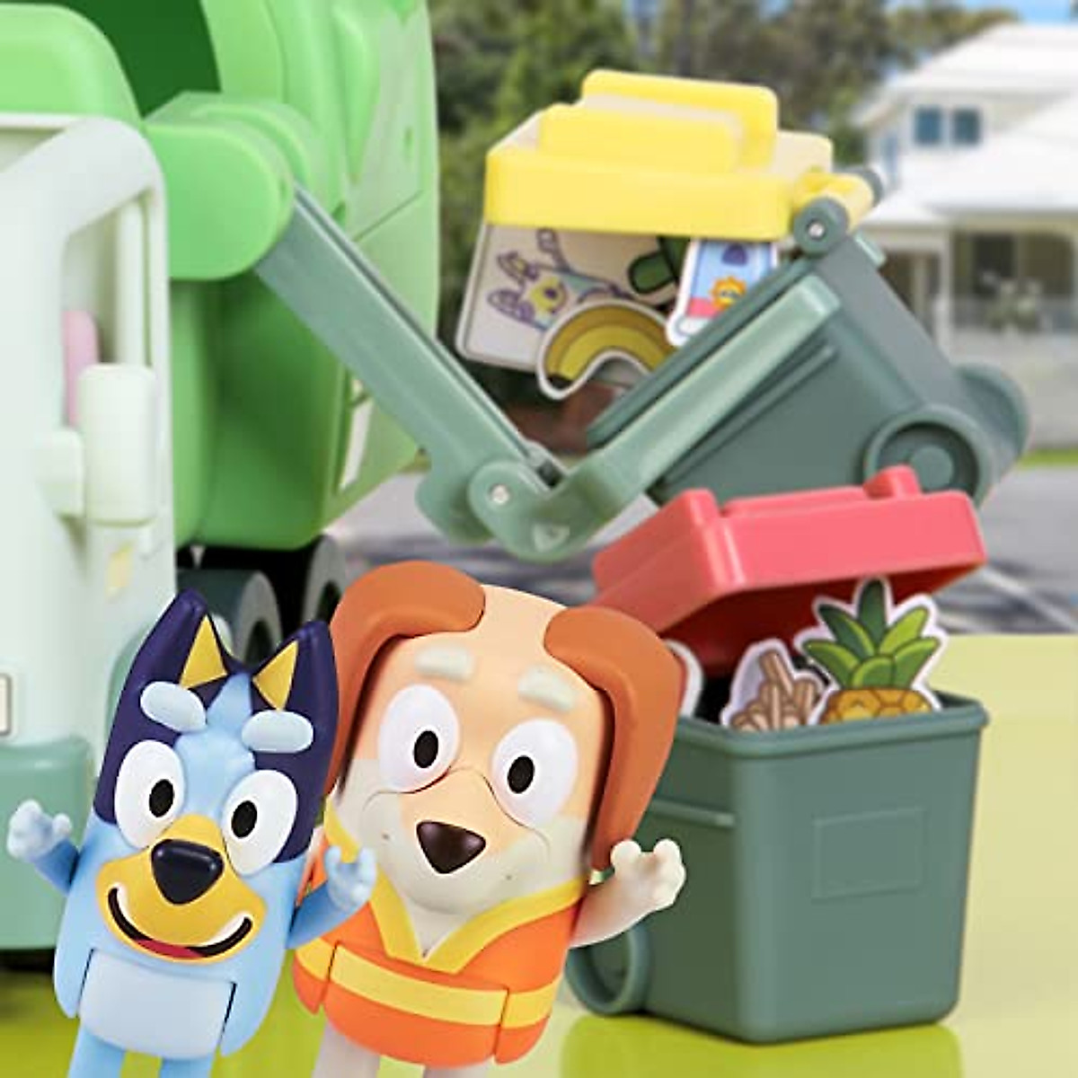 Garbage Truck - 2.5" Bluey and Bin Man poseable Figures with Playset, Multicolor