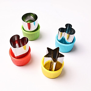 GELIFATLE Sandwich Cutter and Sealer for Kids, 4pcs Bread Sandwich Decruster Pancake Maker DIY Cookie Cutters for Kids Bento - Round Heart Star Mickey Head Shaped