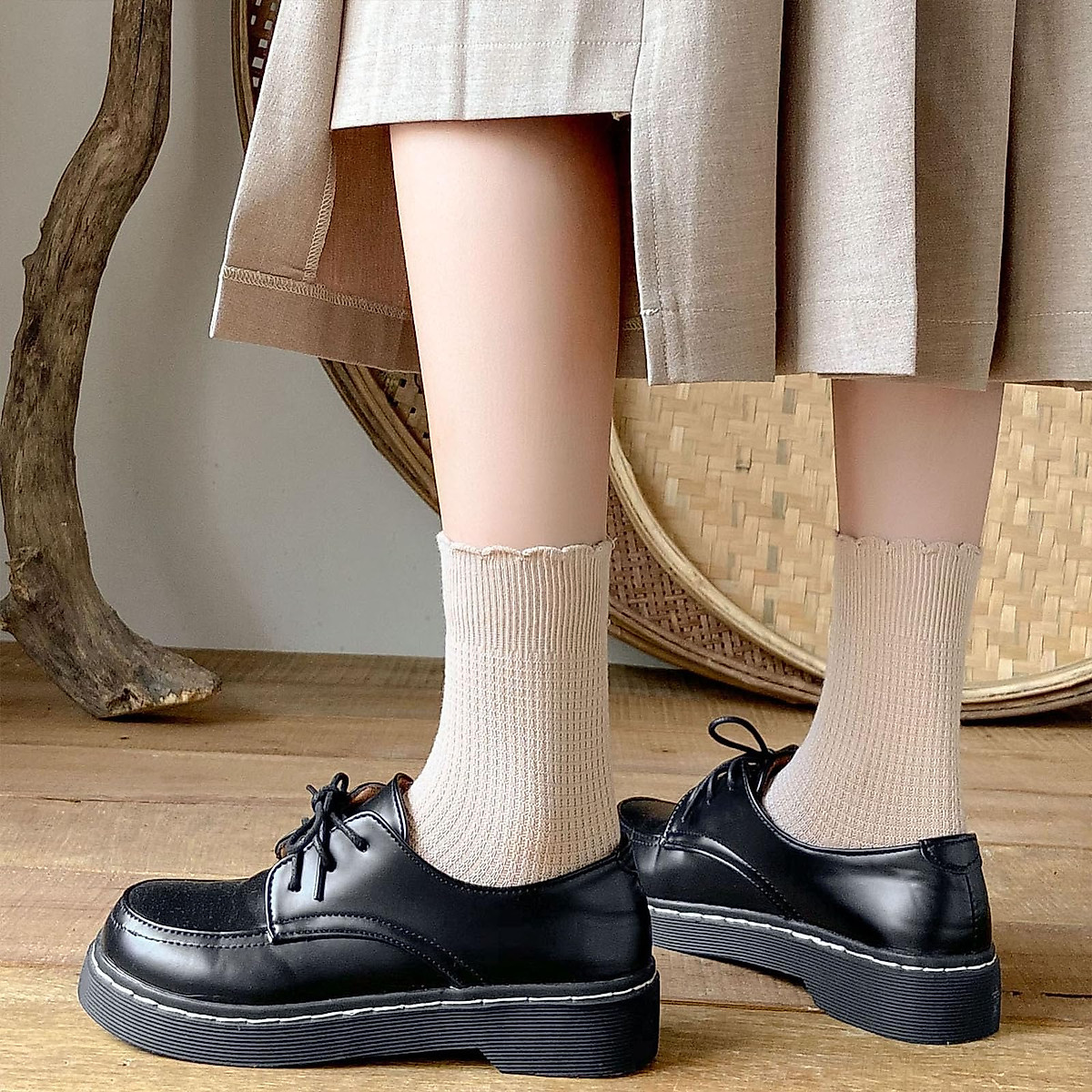 zrylibya Women Cute Ruffle Frilly Turn Cuff Ankle Socks Scalloped Pointelle Solid Casual Crew Socks 4 Pairs (Black,White,Khaki,Yellow)