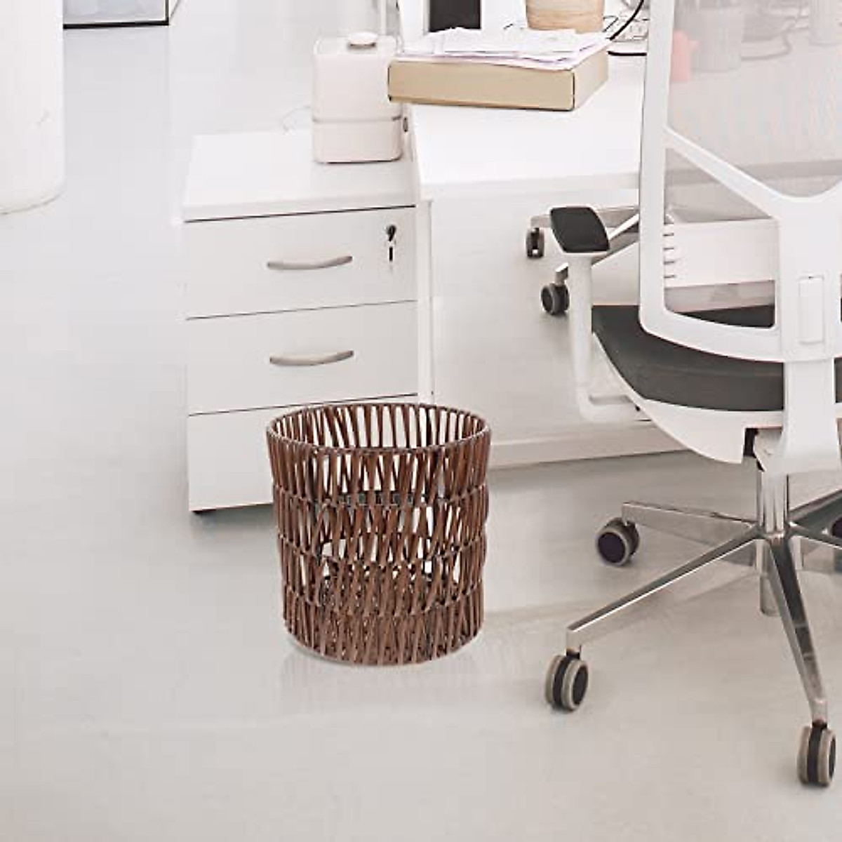 Didiseaon Basket Baskets Woven Trash Can Seagrass Waste Basket Round Garbage Bin Container Laundry Hamper Planter Pot Vase Wicker Storage Basket for Bathroom Kitchen Brown Laundry Woven