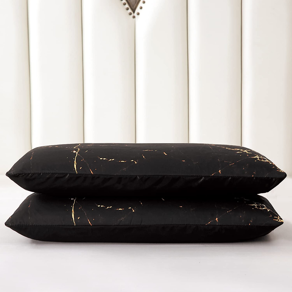 aoaoaoway Black King Marble Comforter Sets, 5 Pieces (1 Quilt + 2 Pillowcases + 2 Silk Pillowcases) Stylish Bedroom Design, Super Soft Silk Microfiber Quilt, All Seasons(Black4,King)