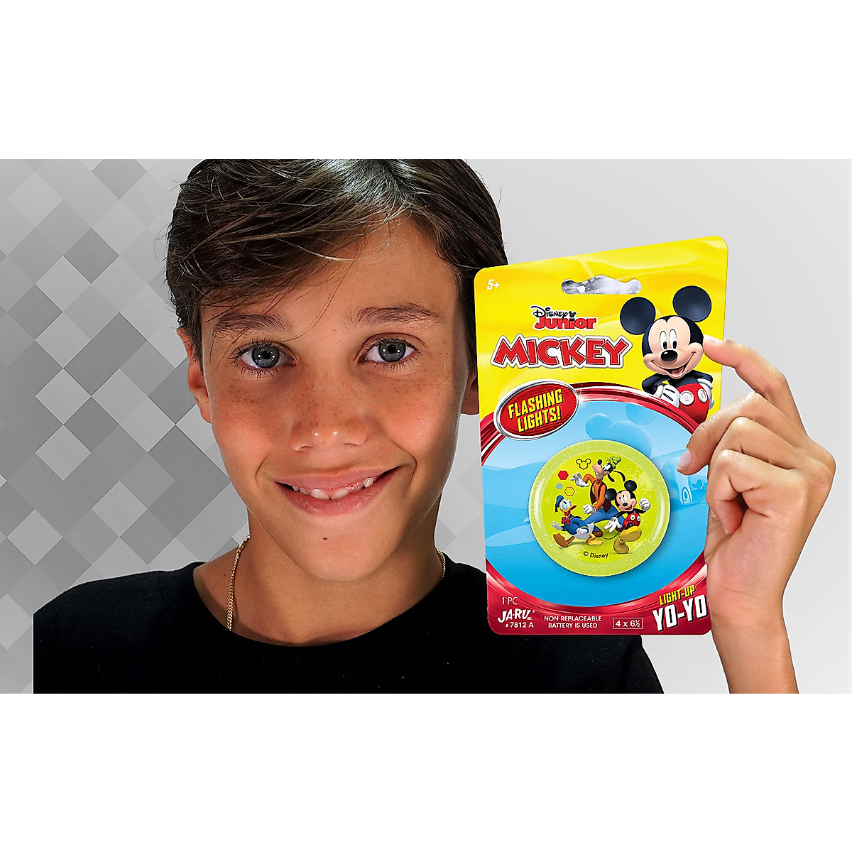 JA-RU Disney Light Up YoYo Disney Mickey Mouse, Minnie Mouse & Princess Styles Toys (3 Units Assorted) Fidget Toys for Kids Yoyo Beginner String Trick Yo-Yo Game. ABC-7812-3