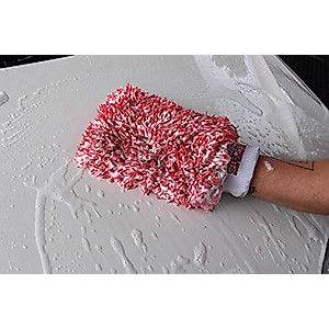 Gtechniq WM2 Microfibre Wash Mitt - Ultra Low Friction Washcloth, Soft Glide Minimises Swirl Marks - Holds Maximum Volume Of Soap Suds, 100% Split Varied Length Polyester Strands For A Quick Easy Wash