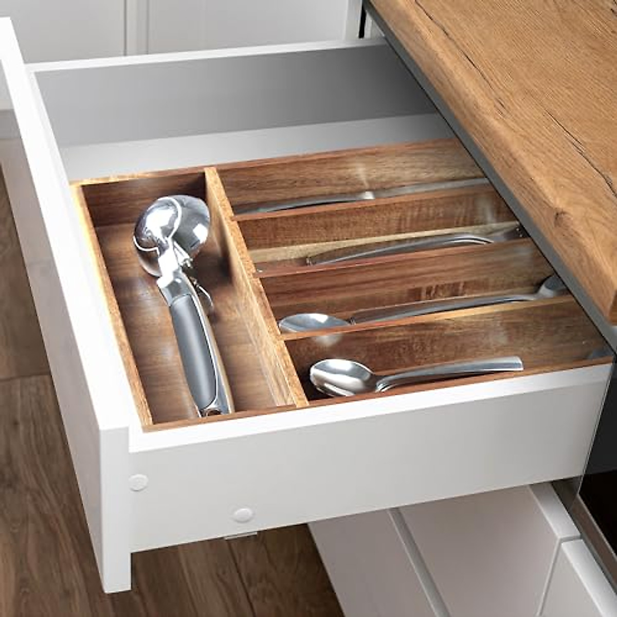 KITEISCAT Acacia Wood Silverware Organizer, Kitchen Utensil Drawer Organizer for Forks, Knives & Spoons, 5-Compartment Cutlery Tray, Flatware Holder