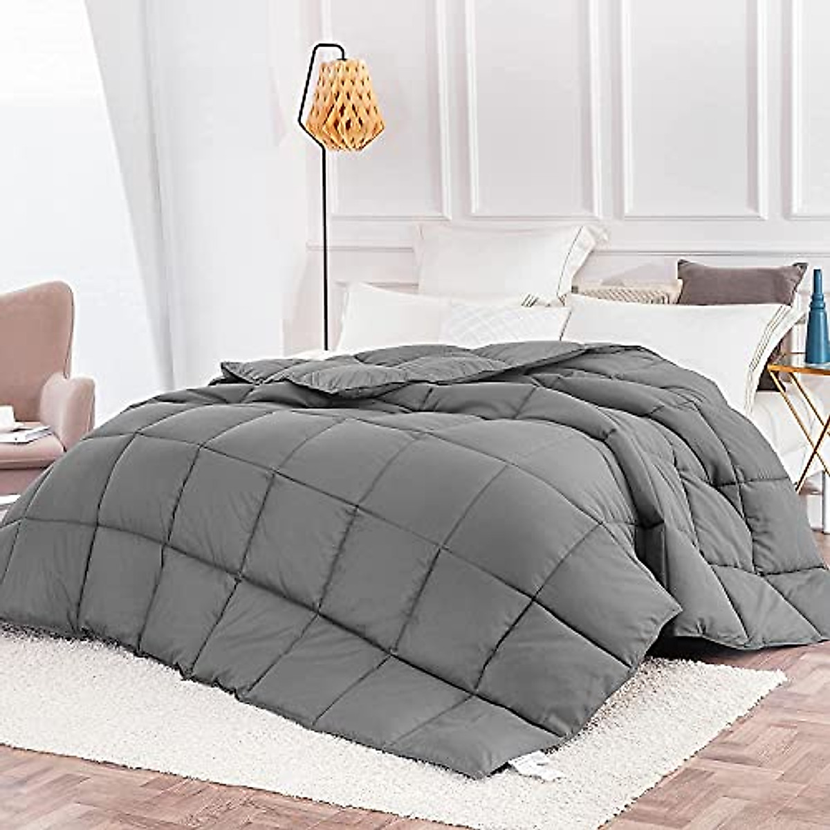 Amazon Brand - Pinzon All-Season Down Alternative Comforter with Duvet Tabs，Grey