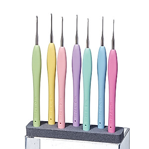 Clover Amour Steel Crochet Hook Set