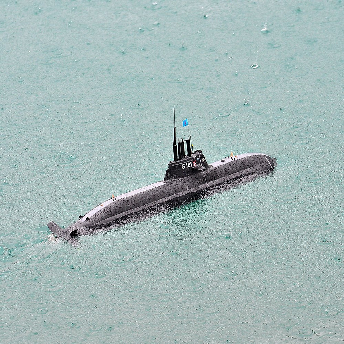 Arkmodel 1:48 U31 (Type 212A) AIP Submarine Including Double Piston Tank WTC(Water Tight Cylinder) KIT [C7615K+W7615PS2K]