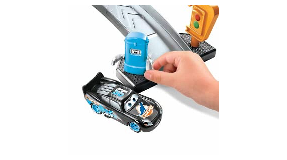 Dinoco Car Wash Playset - Color Changing Fun for Kids