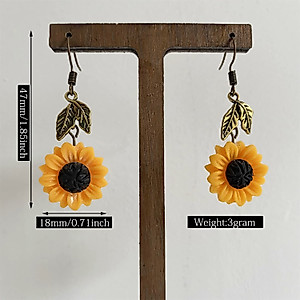 JIUIQL Handmade Resin 3D Sunflower Daisy Flower Dangle Drop Earrings Vintage Silver Leaf Bohemian Little Daisy Flower Hook Earring for Women Cute Elegant Summer Boho Jewelry (Vintage Gold)