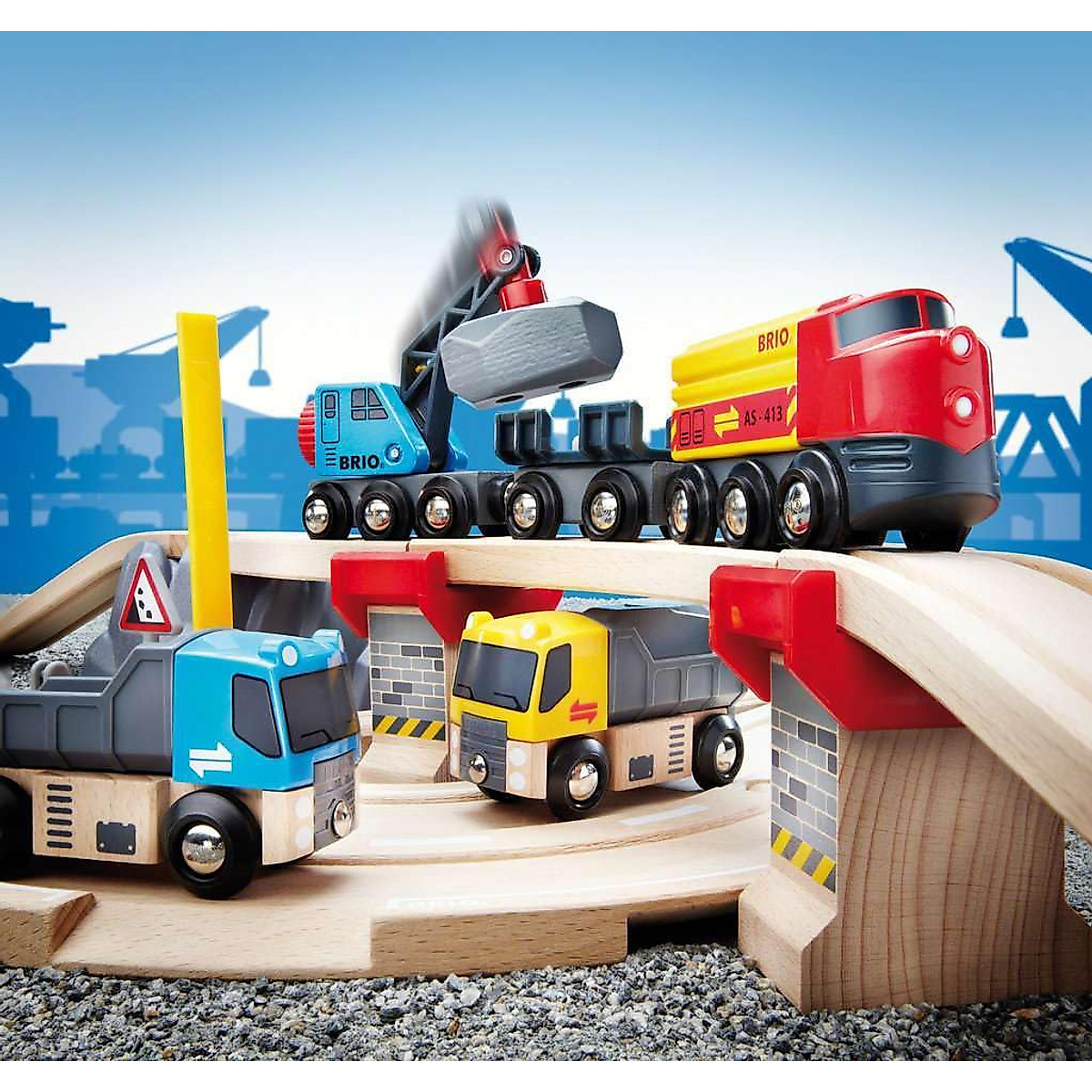 BRIO World 33210 - Rail & Road Loading Set - 32 Piece Wooden Train Set | Ideal for Kids Aged 3+ | with Special Crane Car & Flatbed Idea