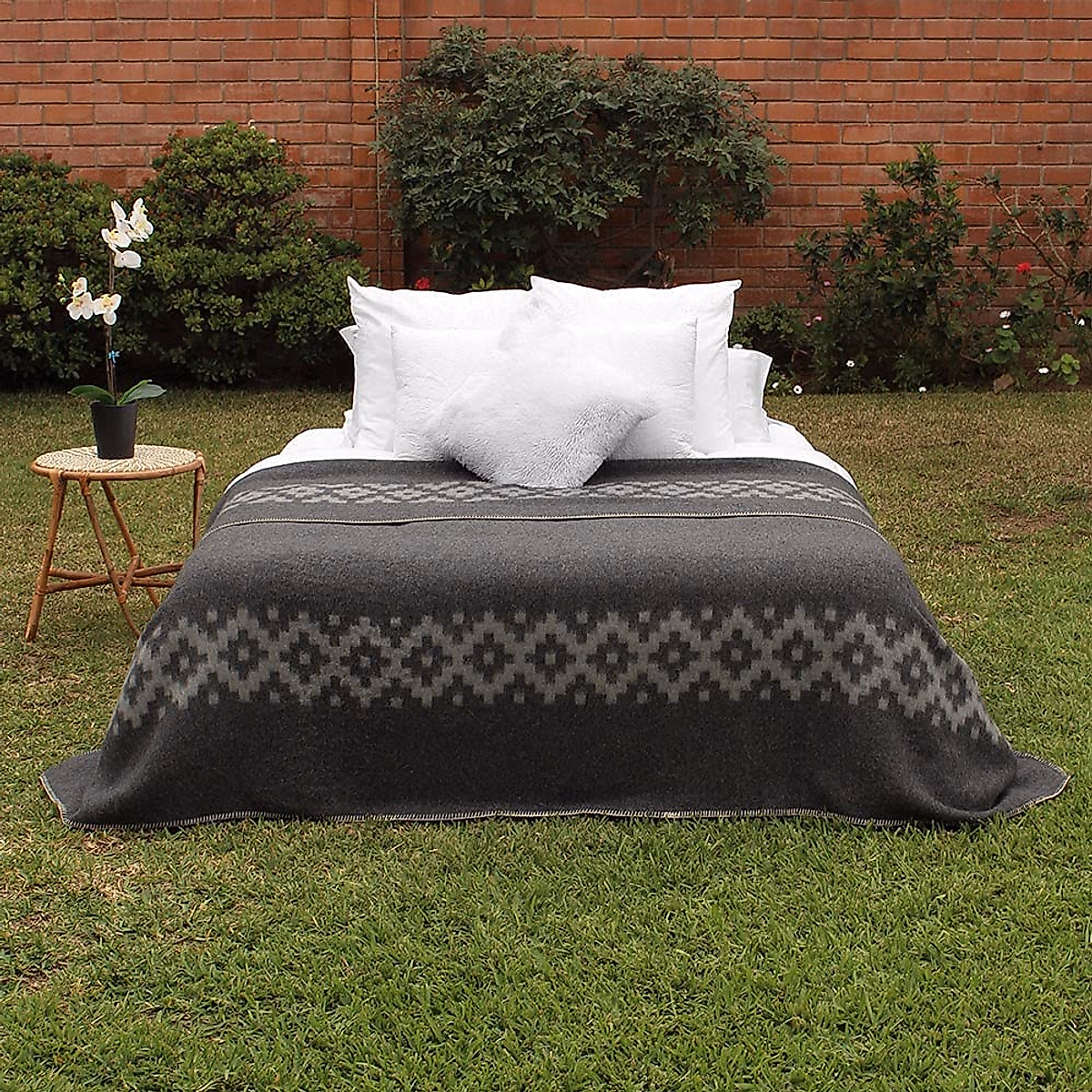 Thick Alpaca Wool Blanket Heavyweight Camping Outdoors Indoors Soft Peru King Size Ethnic Design (Dark Gray - Soft Gray Design, King Size)