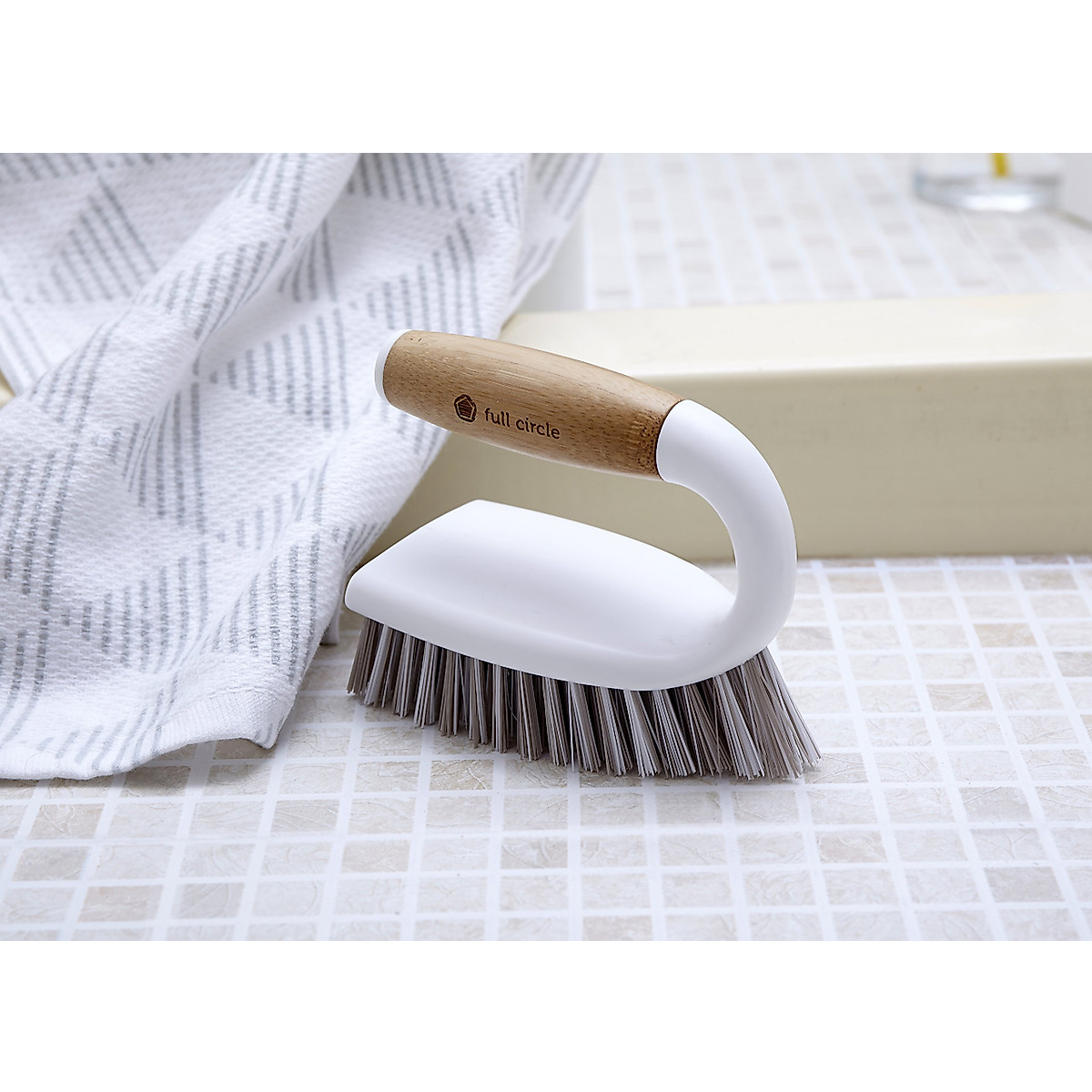 Full Circle Tough Stuff All-Purpose Scrub Brush, White 4.45" x 5.12" x 3.82"