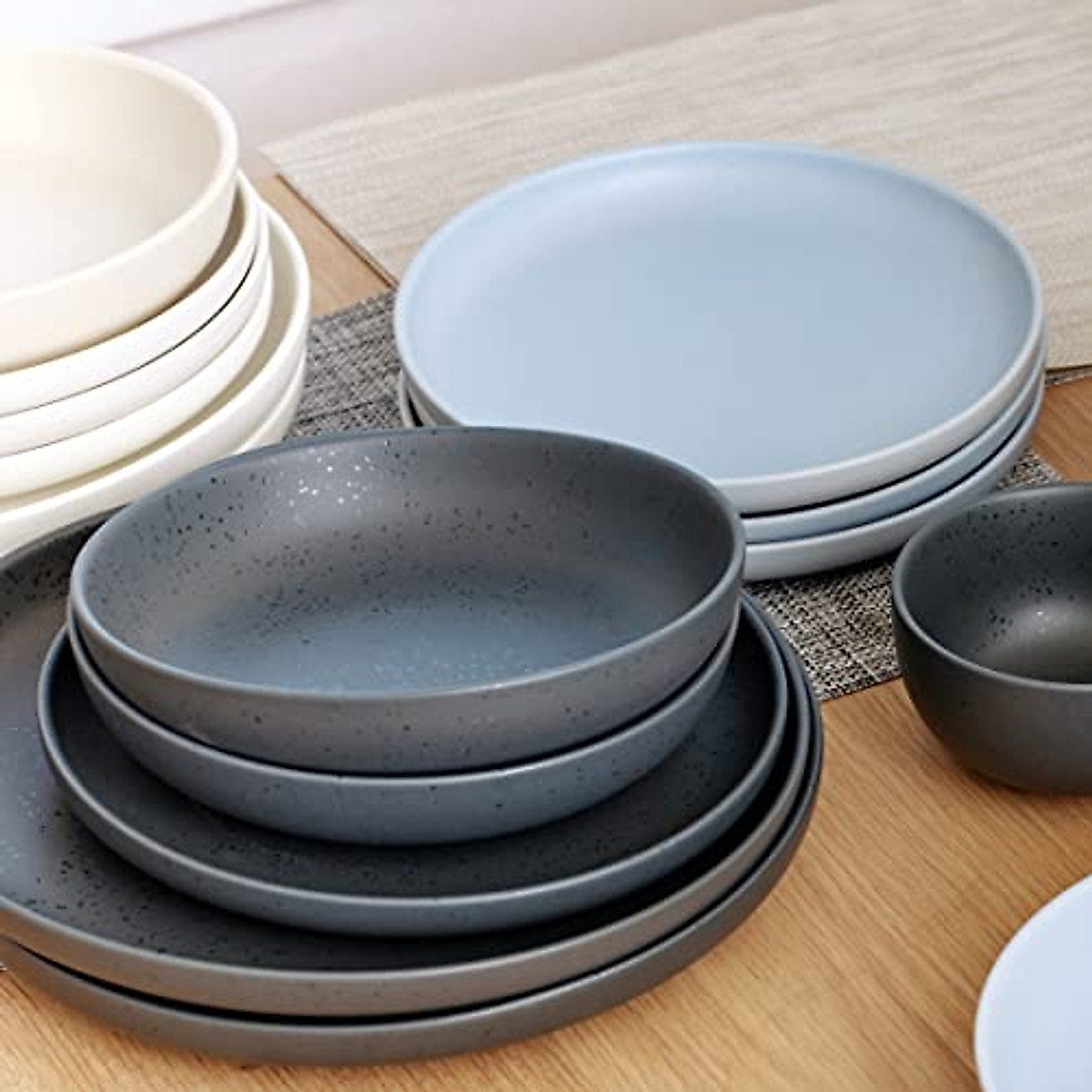 LIVINGTASTE Modern Style 10-inch 30 Oz Ceramic Pasta Bowls, Set of 4 Big Salad Bowls, Multi-Purpose Dinner Plates, Perfect for Casual or Formal Occasions, Dishwasher and Oven Safe - Sky Blue