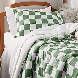Bedsure Twin/Twin XL Comforter Set - Twin Extra Long Comforter Set, Checkered Dorm Bedding for Boys, 2 Pieces, 1 Soft Green Comforter and 1 Pillow Sham