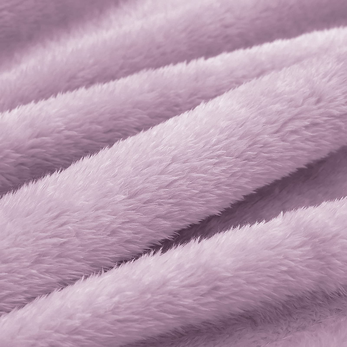 Exclusivo Mezcla Plush Fuzzy Fleece Throw Blanket Kids Size, Super Soft, Fluffy and Warm Blankets for Couch, Bed, All Season Use (40x50 inches, Light Purple)